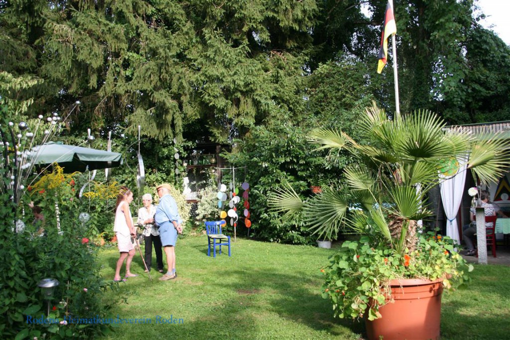 Rückblick – Rodena Heimatkundeverein – Führung durch den Garten der ...
